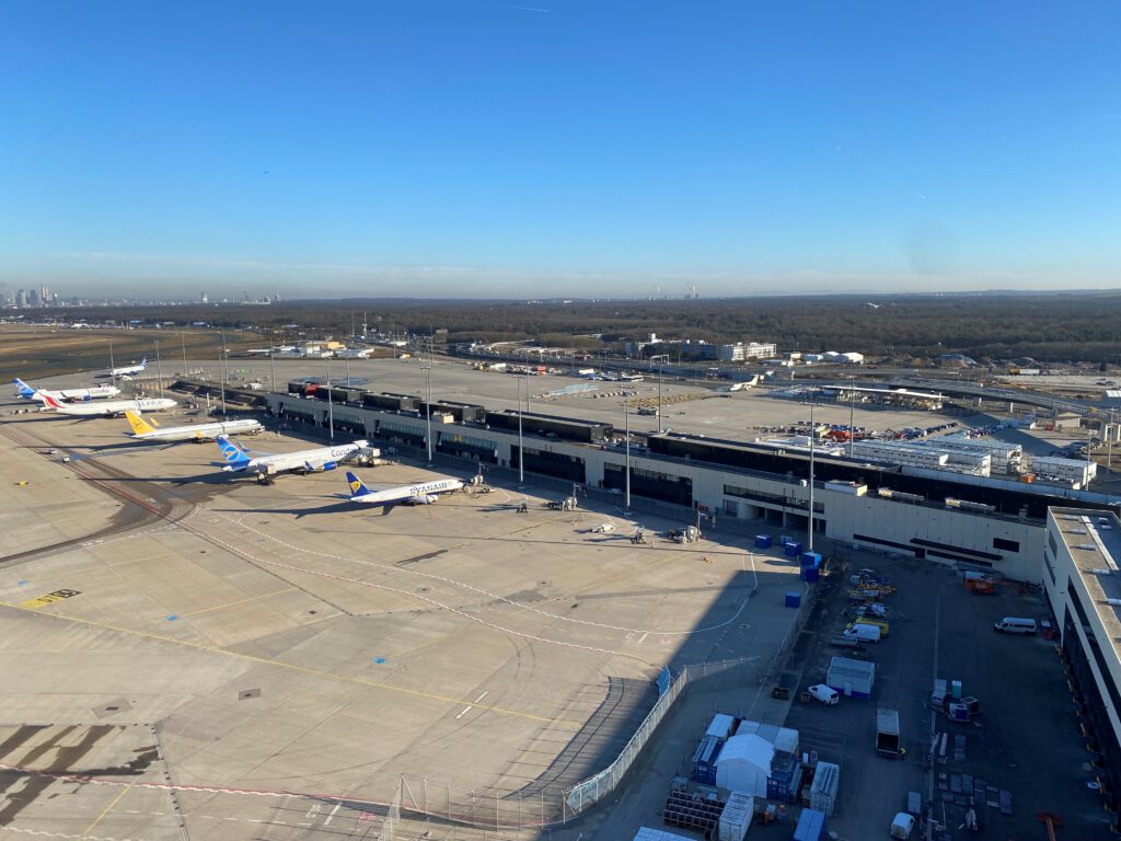 Fraport AG - Neubau Flugsteig G, Terminal 3 | Fibercom GmbH ...